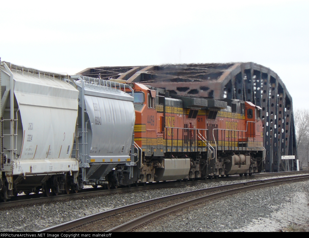 BNSF 4469